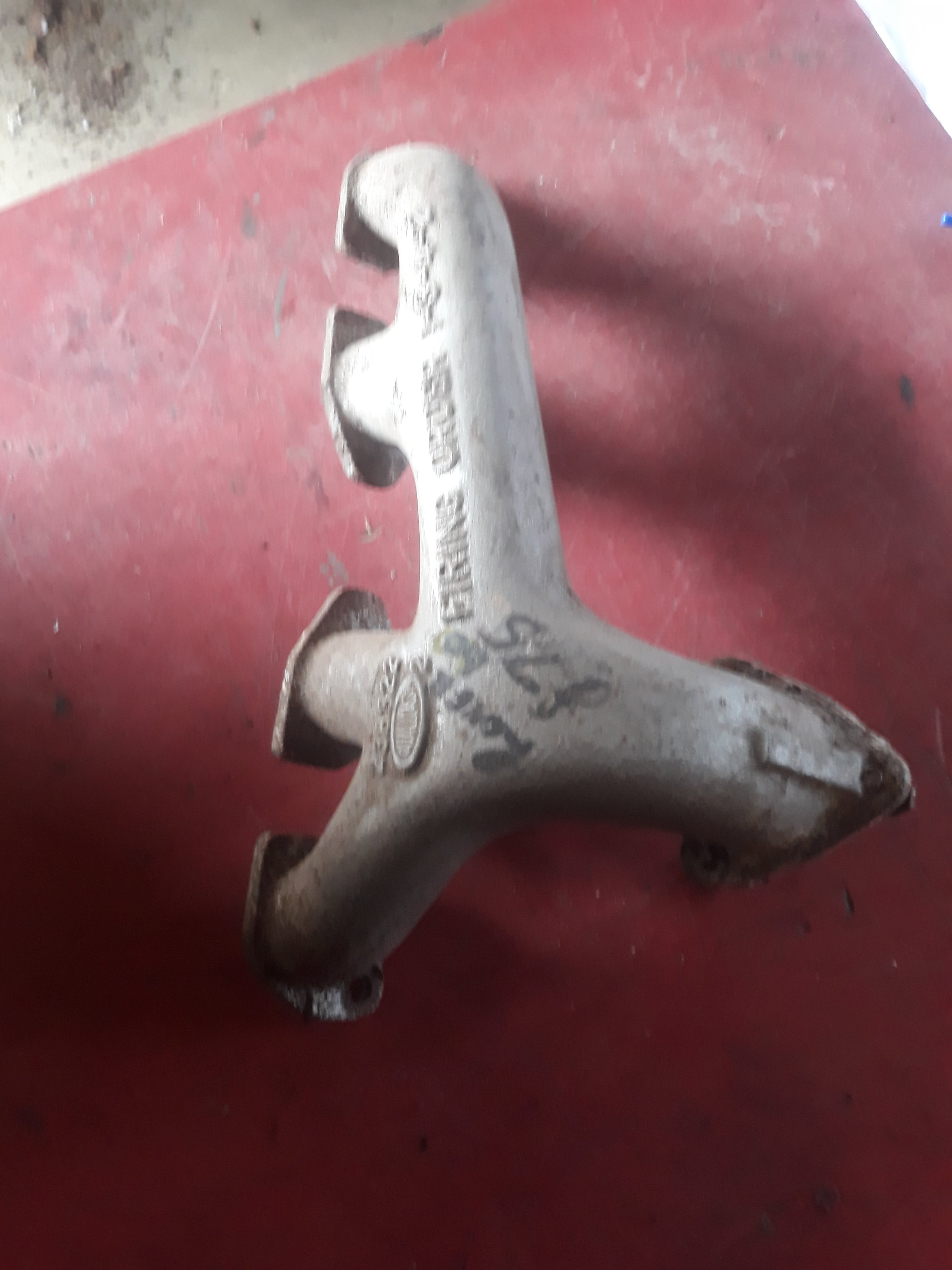 ROVER P4 EXHAUST MANIFOLD | Rover P4 Parts and Spares
